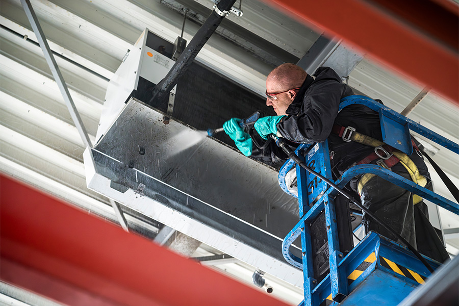 Deep cleaning of cold stores and evaporators ensures hygiene